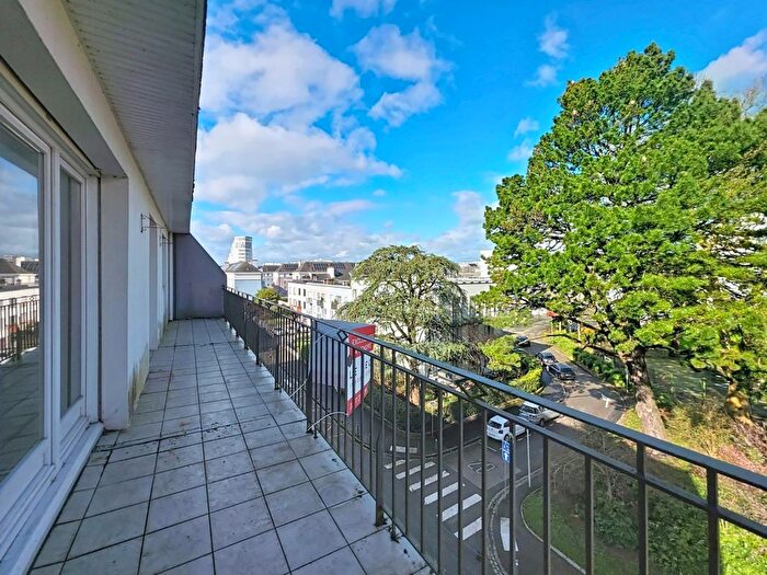 Appartement à vendre - Lorient, Merville Nouvelle ville - 5 pièces - 3 chambres