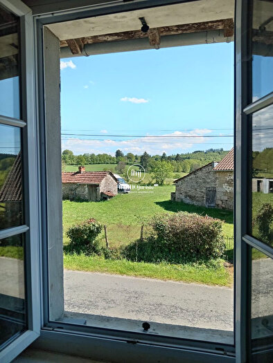 Maison à vendre - Peyrat-le-Château - 6 pièces - 4 chambres