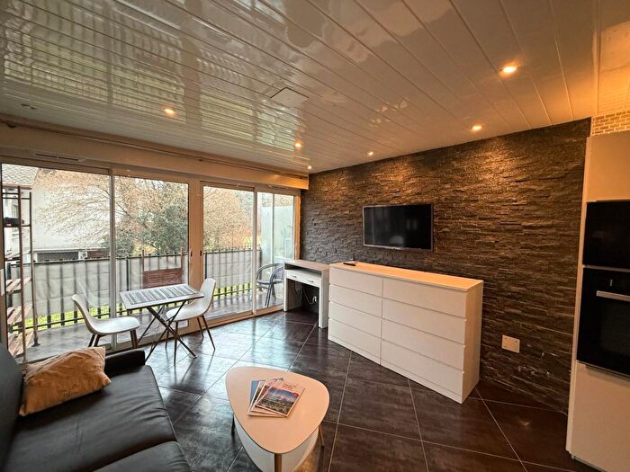 Appartement à louer - Gaillard - 1 pièce