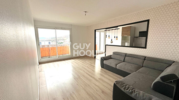 Appartement à louer - Clermont-Ferrand, Croix de Neyrat - 3 pièces - 2 chambres