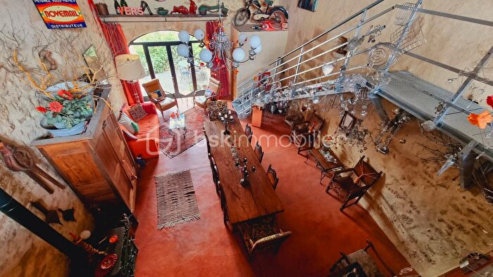 Maison à vendre - Vers-Pont-du-Gard - 7 pièces - 4 chambres