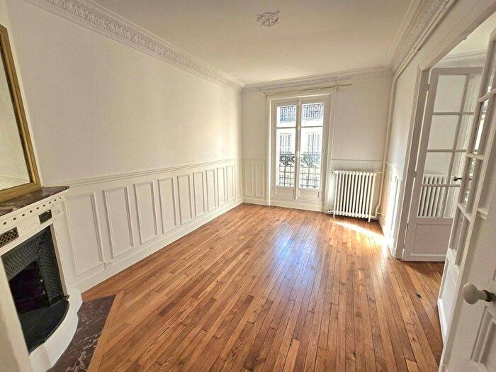 Saint Lambert, Paris 15ème arrondissement : Appartement 3 pièces à louer