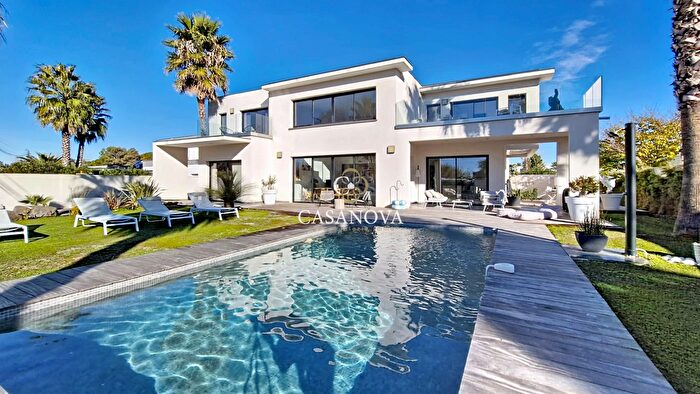 Maison à vendre - Agde, Le Grau dAgde - 6 pièces - 4 chambres