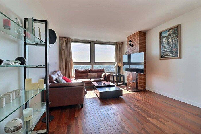 Appartement à louer - Front de Seine-Bellini, Puteaux - 2 pièces - 2 chambres