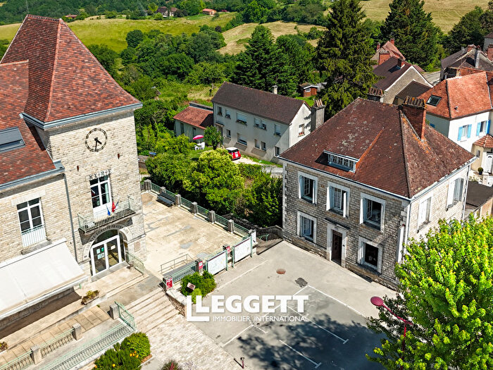 Maison à vendre - Rouffignac-Saint-Cernin-de-Reilhac - 7 pièces - 5 chambres