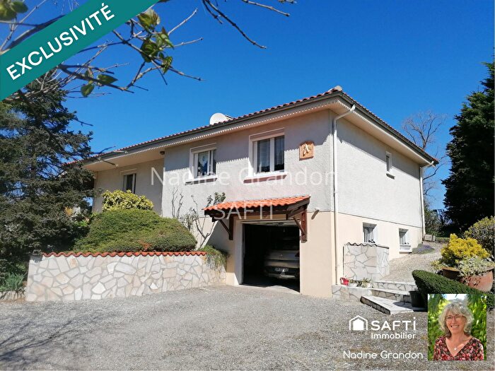 Maison à vendre - Baignes-Sainte-Radegonde - 4 pièces - 3 chambres