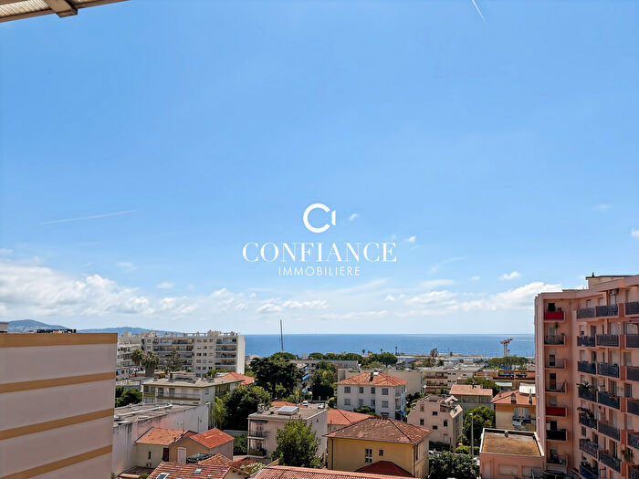 Appartement 3 pièces à Nice, Arenas, à louer