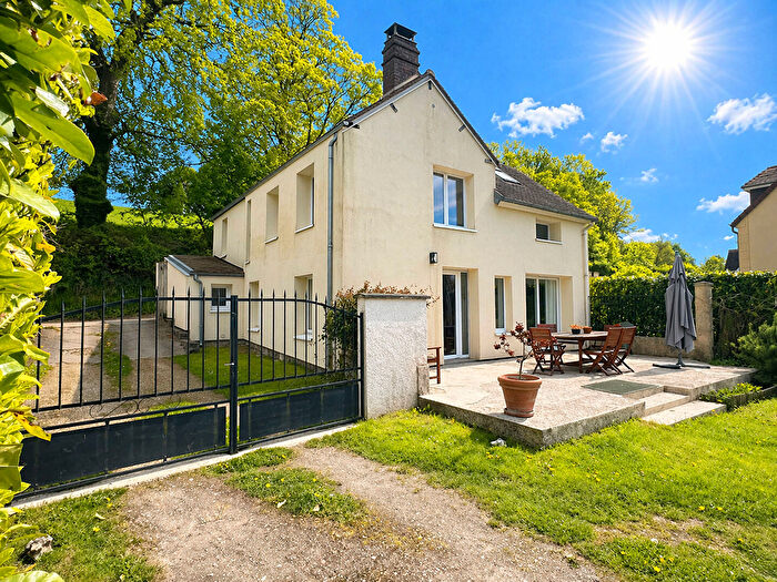 Maison à vendre - Chaumont-en-Vexin - 5 pièces - 3 chambres