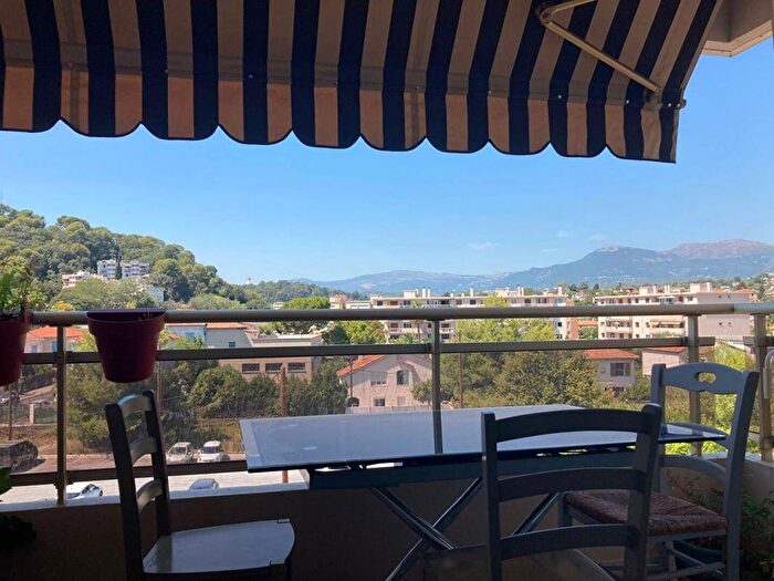 Appartement 1 pièce à louer - Saint Jean-La Gare, Cagnes-sur-Mer