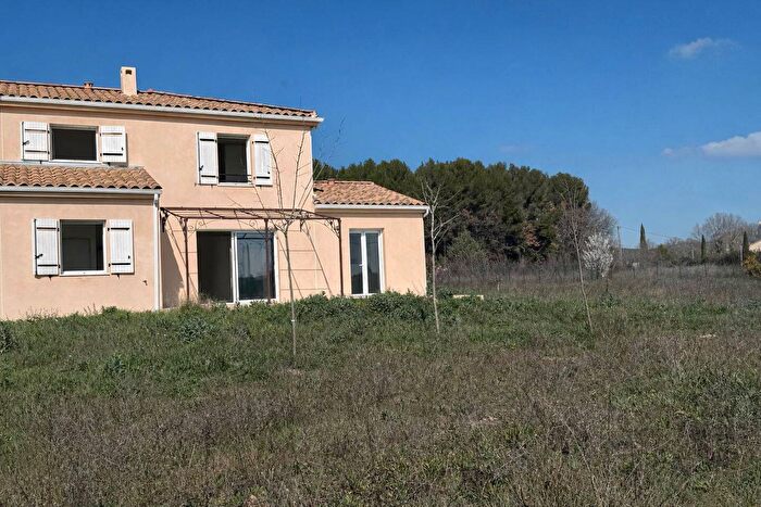 Maison à louer - Aix-en-Provence - 5 pièces - 4 chambres