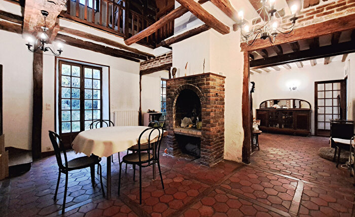 Maison à vendre - Neuilly-en-Thelle - 9 pièces - 4 chambres