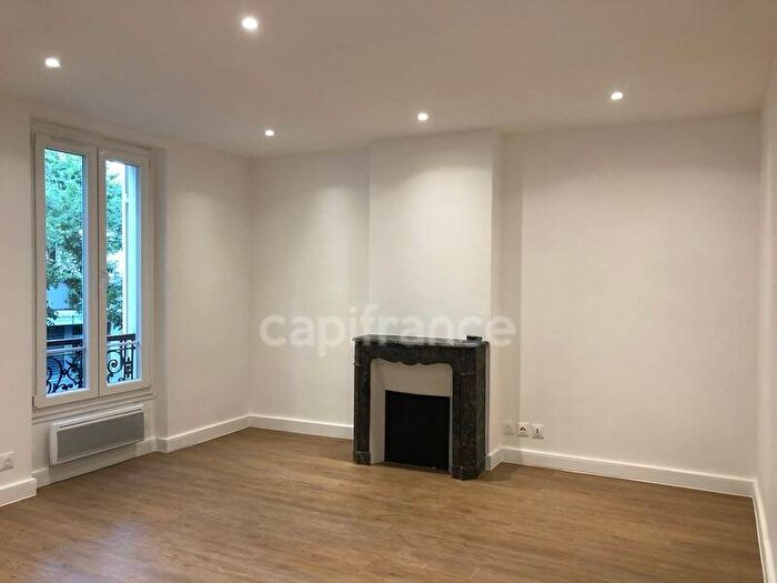Jean Moulin-Porte dOrléans, Paris 14ème arrondissement : Appartement 1 pièce à louer