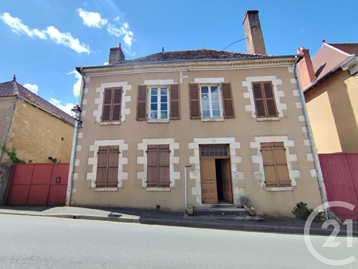 Maison à vendre - Saint-Chartier - 8 pièces - 4 chambres