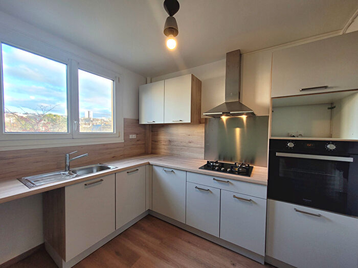 Appartement à louer - Coulaines - 3 pièces - 2 chambres