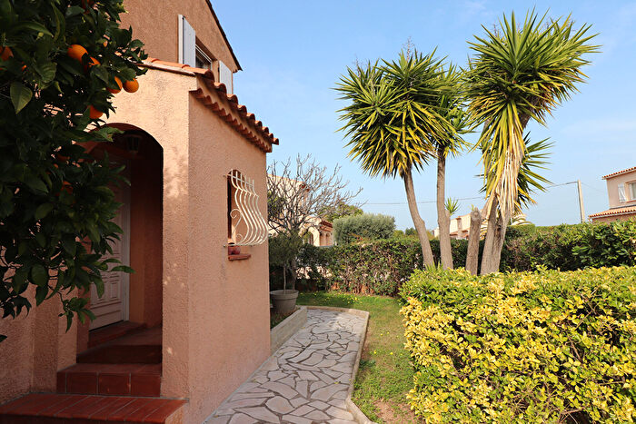 Maison à louer - Hyères, Costebelle, Almanarre - 4 pièces - 3 chambres