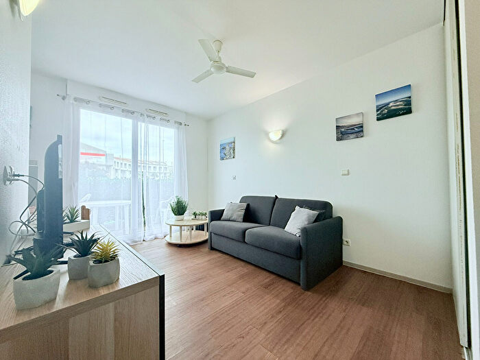Appartement 1 pièce à Rochefort, Centre-ville, à vendre