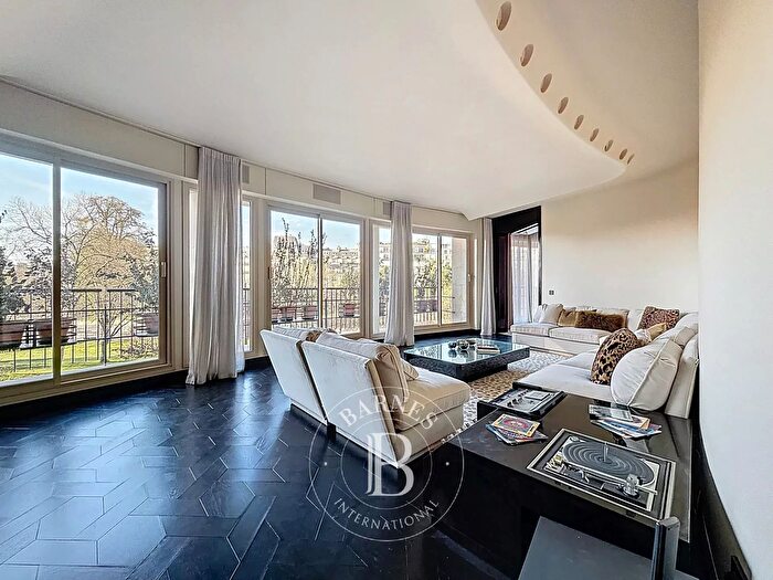 Appartement à louer - Paris e , Dauphine - 5 pièces - 3 chambres