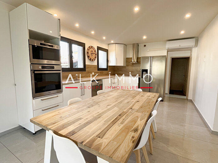 Maison à vendre - Saint-Pierre-en-Faucigny - 6 pièces - 5 chambres