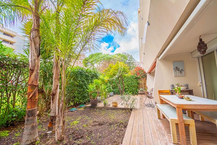 Appartement à vendre - Antibes, Rastines, Super Antibes, Laval, La Fontonne - 6 pièces - 4 chambres