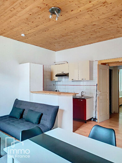 Oyonnax, Centre-ville, Niermes, Geilles, Croix Rousse : Appartement 2 pièces à louer