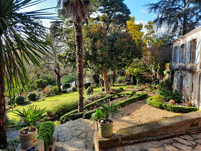 Maison à vendre - Montaigu - 8 pièces - 4 chambres