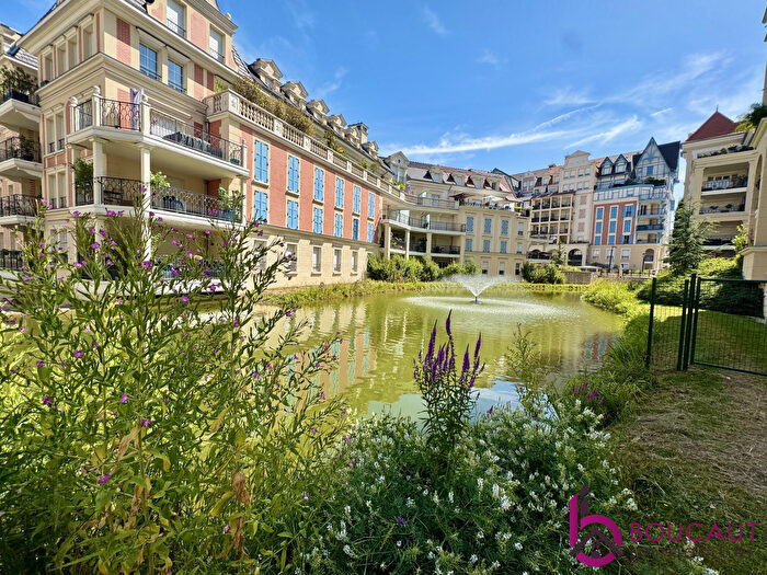 Appartement 3 pièces à vendre - Le Plessis-Robinson, Centre commercial