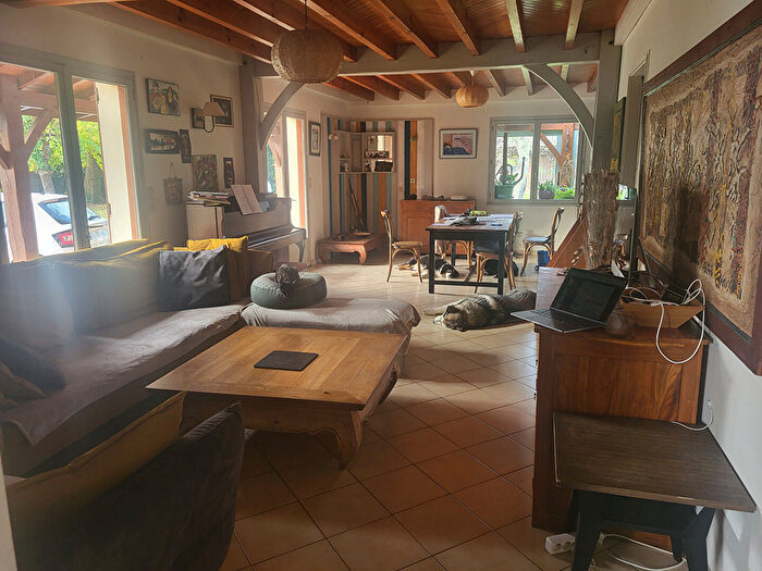 Maison à vendre - Salles - 5 pièces - 4 chambres