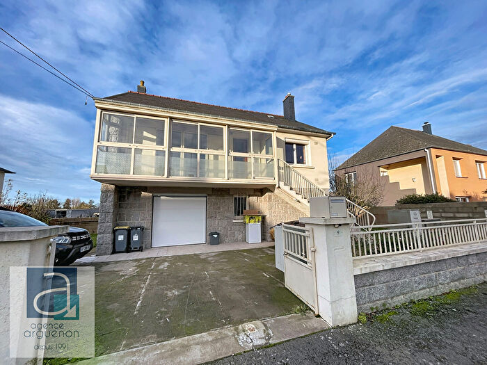 Maison à vendre - Saint-Méen-le-Grand - 5 pièces - 4 chambres