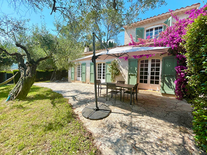 Maison à vendre - Tourrettes-sur-Loup - 4 pièces - 3 chambres