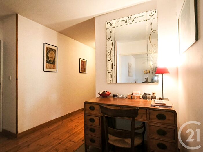 Appartement à vendre - Aix-en-Provence, Saint-Donat, Les Platanes - 5 pièces - 4 chambres