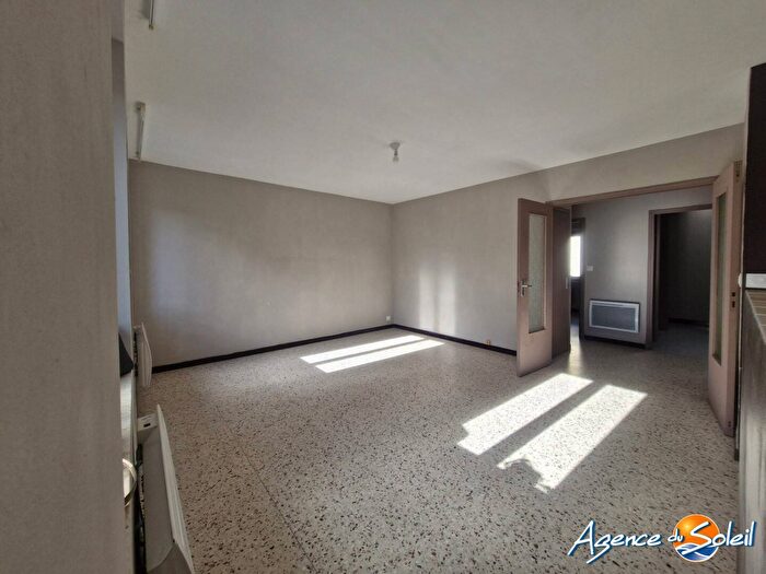 Appartement à louer - Nord, Lézignan-Corbières - 3 pièces - 2 chambres