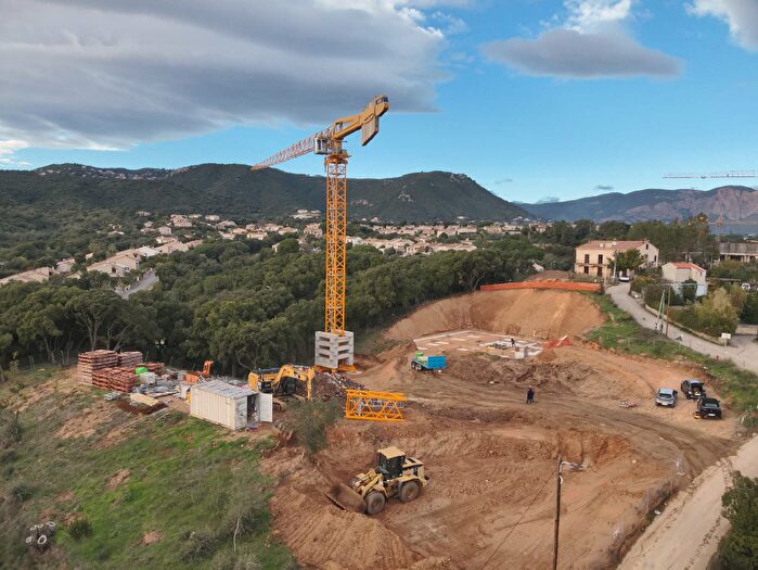 Appartement à vendre - Ajaccio, Mezzavia - 4 pièces - 3 chambres