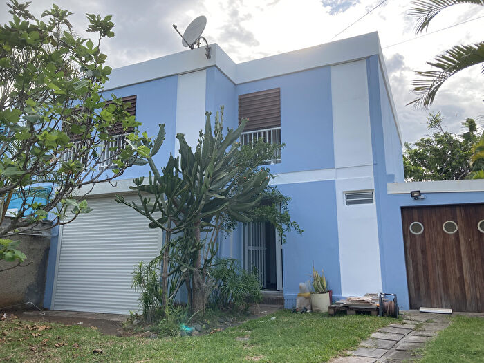 Maison 5 pièces à louer - Saint-Pierre, La Ravine Blanche, Front de Mer