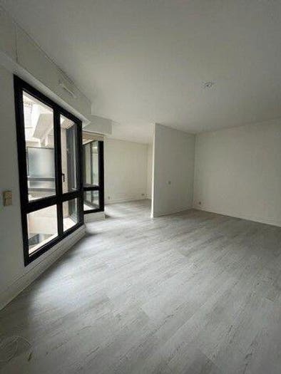 Saint James-Delabordère, Neuilly-sur-Seine : Appartement 1 pièce à louer