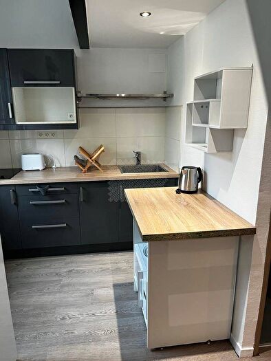 Appartement à louer - Jean Jaurès, Le Mans - 1 pièce - 1 chambre