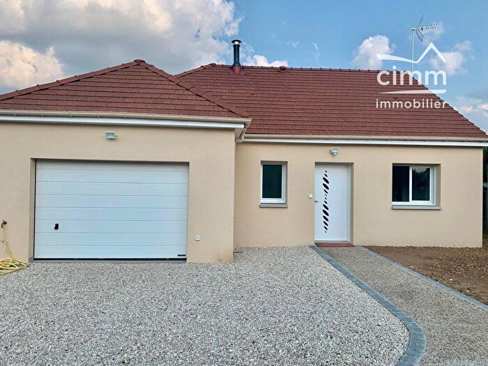 Maison à louer - Châtillon-Coligny - 5 pièces - 3 chambres