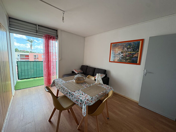 Appartement à louer - Les Abymes - 4 pièces - 3 chambres