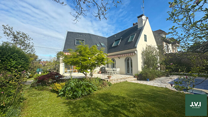 Maison 8 pièces à vendre à Montmorency, Bas Montmorency