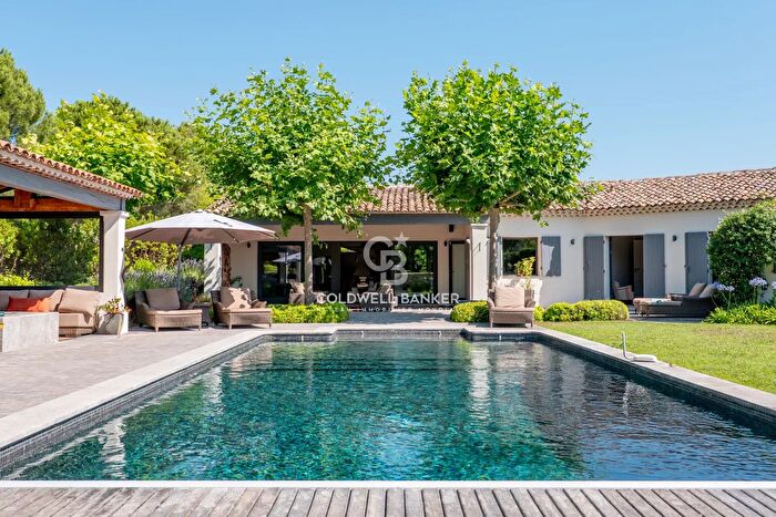 Maison à vendre - Mougins, Font Neuve, Saint-Basile, Fontmerle, Nartassière - 8 pièces - 5 chambres