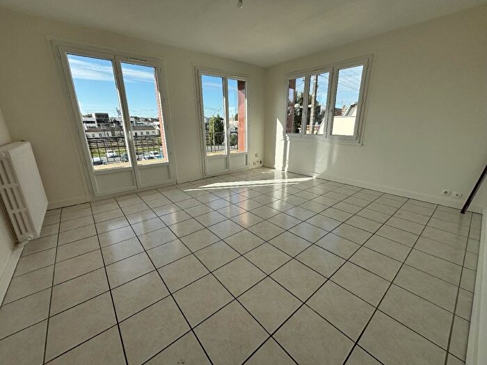 Appartement à louer - Persan - 3 pièces - 2 chambres