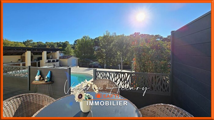 Maison à vendre - Rocbaron - 6 pièces - 4 chambres