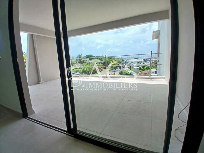 Appartement 3 pièces à louer à Le Marin