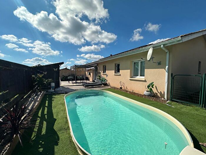 Maison à vendre - Langon - 4 pièces - 3 chambres