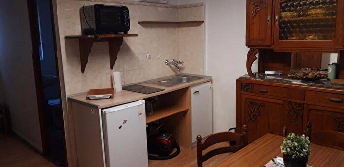 Neudorf Est Centre, Strasbourg - Appartement 1 pièce à louer
