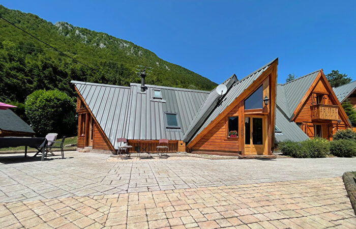 Maison à vendre - Corbel - 6 pièces - 4 chambres