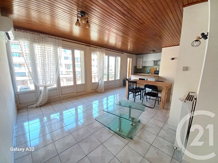 Appartement 3 pièces à louer - Marseille 4ème, Les Chartreux