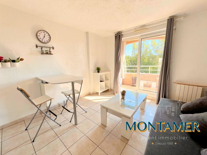 Appartement 1 pièce à postalCode, à vendre
