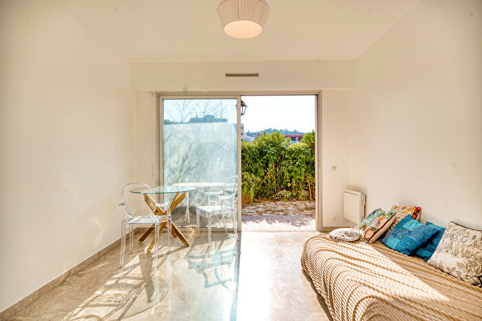 Appartement 2 pièces à Nice, Saint-Lambert, Bas-Cimiez, à vendre