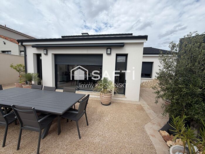 Maison 6 pièces à Valdivienne, à vendre