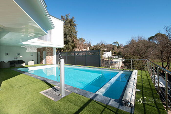 Maison à vendre - Brignoles, Rural - 5 pièces - 4 chambres